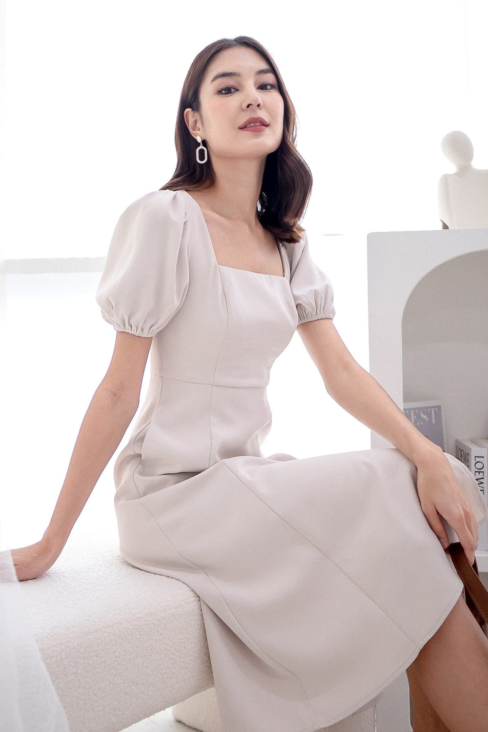 JANELYN SLEEVE MIDI DRESS IN GREIGE | NEONMELLO