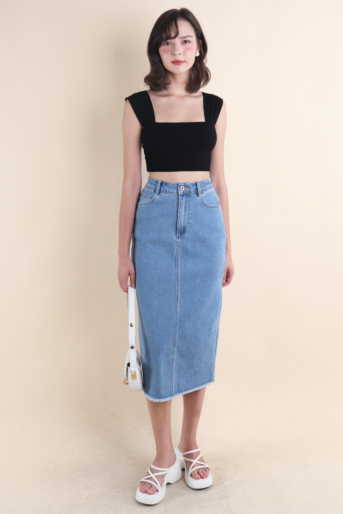 RESTOCKED** GABE RIBBED CROP TOP IN BLACK | NEONMELLO